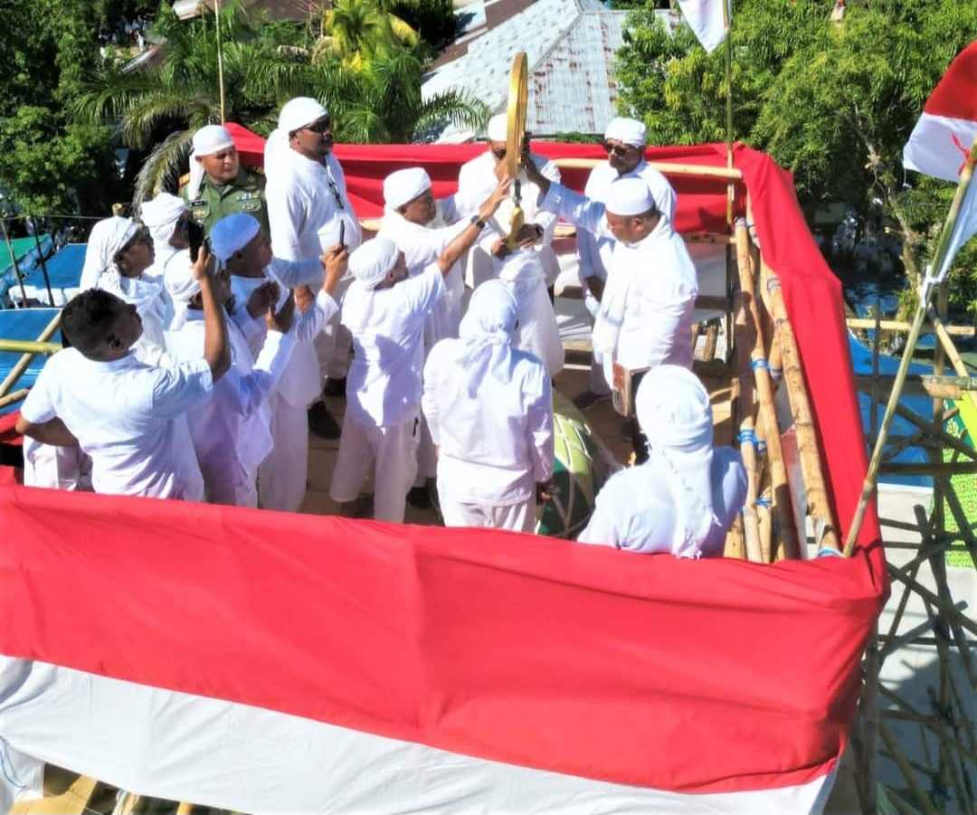 Murad Ismail Memasang Tiang Alif Masjid Al-Muhajirin Ory | Liputan Malteng